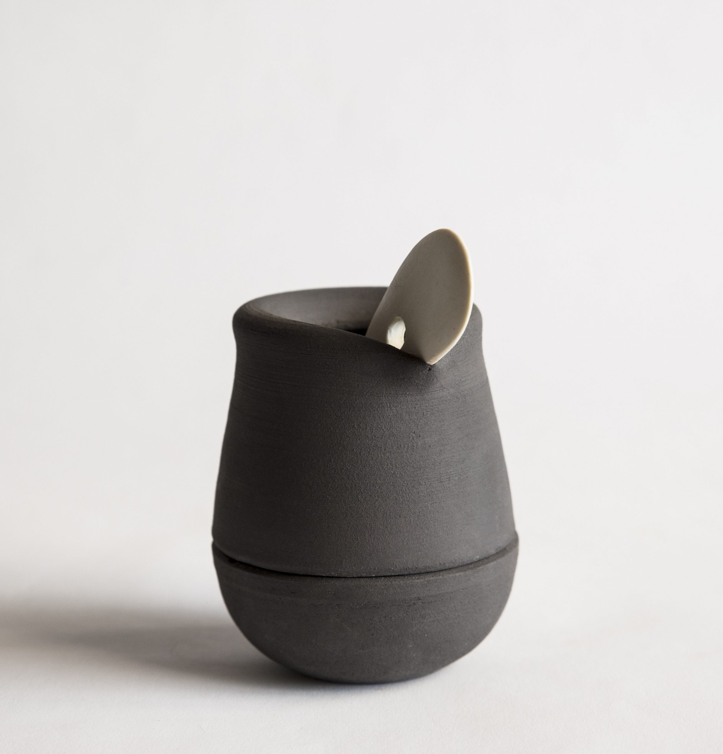 אורית בן אריה / Orit Ben Arie - בית בנימיני לקרמיקה עכשווית