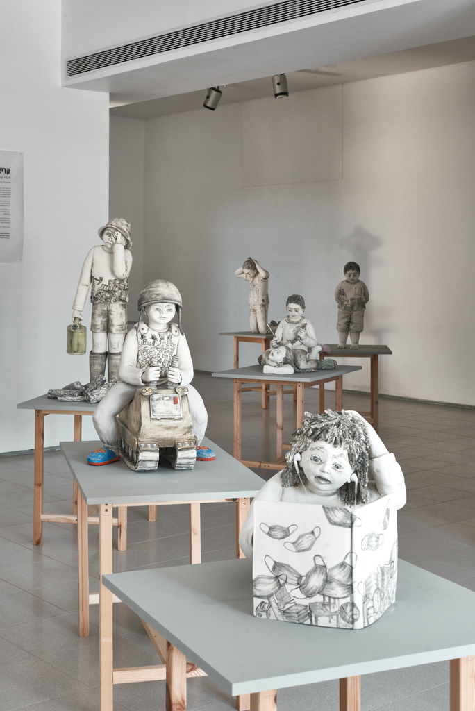 Wake-up Call / Dori Shechtel Zanger - Benyamini Contemporary Ceramics ...