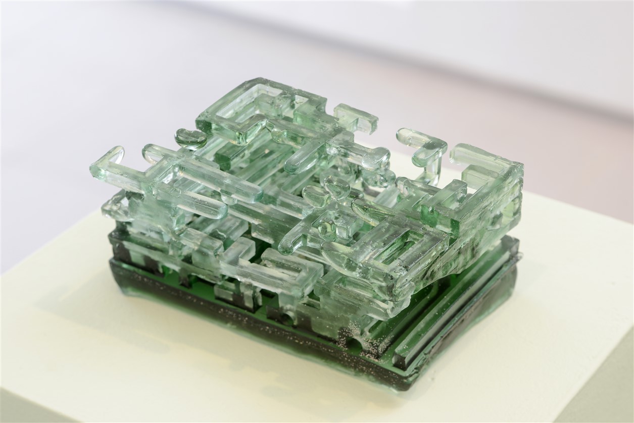 Local - Fragile / Glass Exhibition - Benyamini Contemporary Ceramics Center